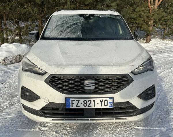 White SEAT Tarraco 2021 in Taurage, with an engine capacity of 1.97 L and mileage of 350 thousand km for 12800 €, photo 5 on AUTOMOTO.COM.LV