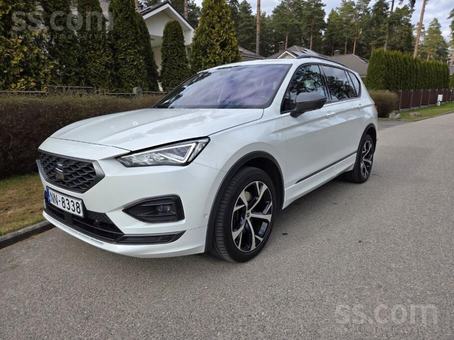 White SEAT Tarraco 2021 in Riga, with an engine capacity of 2.00 L and mileage of 76 thousand km for 28700 €, photo 4 on AUTOMOTO.COM.LV