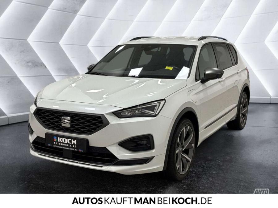 White SEAT Tarraco 2022 in Kaunas, with an engine capacity of 1.40 L and mileage of 55 thousand km for 31857 €, photo 3 on AUTOMOTO.COM.LV