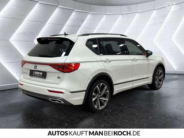 White SEAT Tarraco 2022 in Kaunas, with an engine capacity of 1.40 L and mileage of 55 thousand km for 31857 €, photo 5 on AUTOMOTO.COM.LV