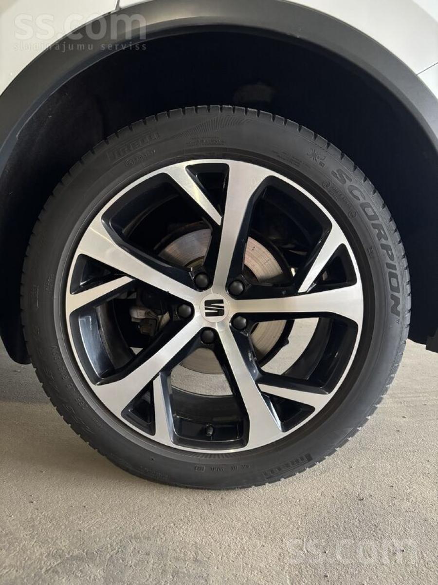 Balts SEAT Tarraco 2023 Rīga, ar dzinēja tilpumu 2.00 L un nobraukumu 69 tūkst. km par 30300 €, foto 28 vietnē AUTOMOTO.COM.LV