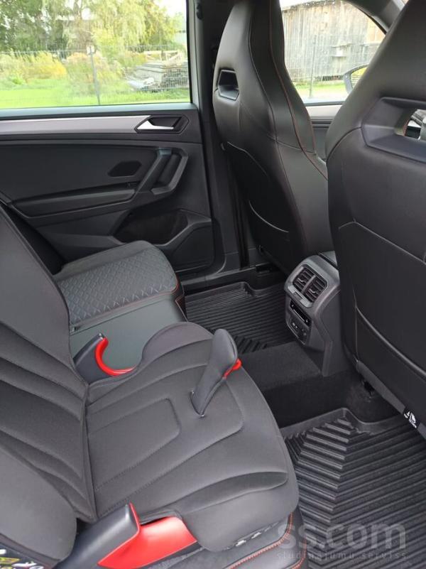 White SEAT Tarraco 2023 in Valmiera, with an engine capacity of 2.00 L and mileage of 50 thousand km for 28800 €, photo 10 on AUTOMOTO.COM.LV