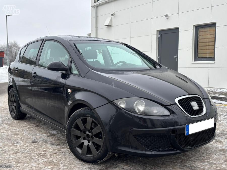 Melns SEAT Toledo 2005 Kauņa, ar dzinēja tilpumu 1.90 L un nobraukumu 400 tūkst. km par 1650 €, foto 2 vietnē AUTOMOTO.COM.LV