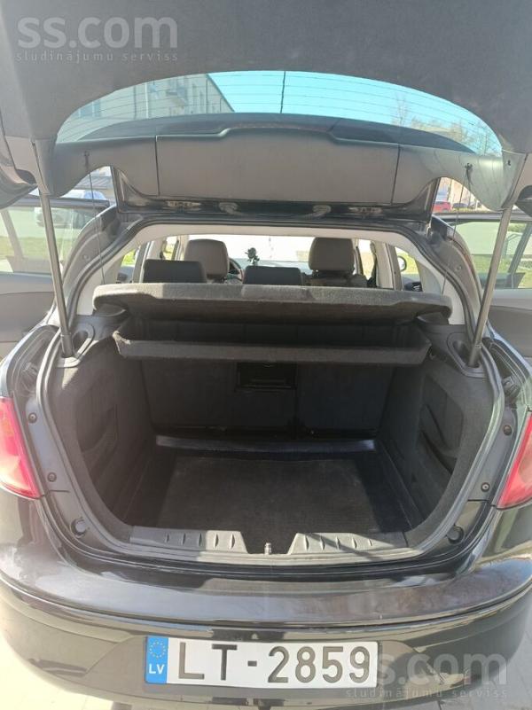 Black SEAT Toledo 2008 in Rezekne, with an engine capacity of 1.90 L and mileage of 275 thousand km for 3100 €, photo 6 on AUTOMOTO.COM.LV