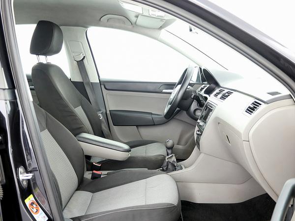 Melns SEAT Toledo 2013 Tallina, ar dzinēja tilpumu 1.60 L un nobraukumu 248 tūkst. km par 2499 €, foto 6 vietnē AUTOMOTO.COM.LV