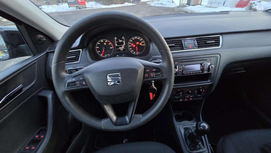 Black SEAT Toledo 2015 in Kaunas, with an engine capacity of 1.20 L and mileage of 266 thousand km for 3990 €, photo 8 on AUTOMOTO.COM.LV