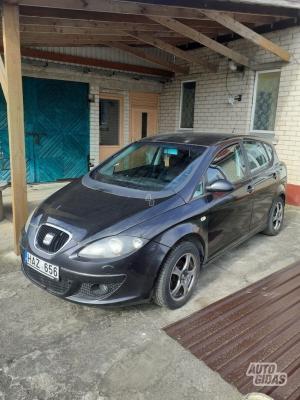 Black SEAT Toledo 2004 in Ukmerge, with an engine capacity of 2.00 L and mileage of 248 thousand km for 1500 €, photo  on AUTOMOTO.COM.LV