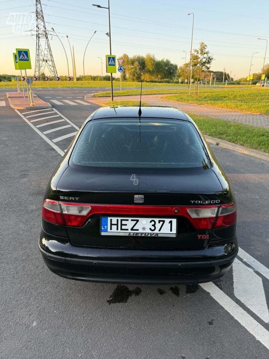 Black SEAT Toledo 2001 in Kaunas, with an engine capacity of 1.90 L and mileage of 365 thousand km for 1400 €, photo 6 on AUTOMOTO.COM.LV