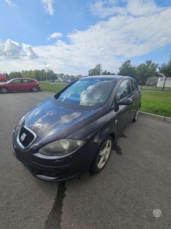 Черный Сеат Толедо 2005 в Паневежис, объемом двигателя 1.97 л и пробегом 228 тыс. км за 800 €, фото 1 на AUTOMOTO.COM.LV