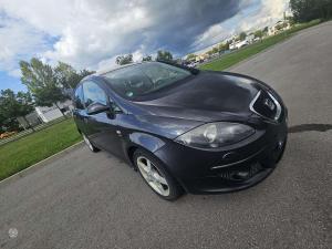 Melns SEAT Toledo 2005 Panevēža, ar dzinēja tilpumu 1.97 L un nobraukumu 228 tūkst. km par 800 €, foto 3 vietnē AUTOMOTO.COM.LV
