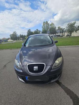 Melns SEAT Toledo 2005 Panevēža, ar dzinēja tilpumu 1.97 L un nobraukumu 228 tūkst. km par 800 €, foto 6 vietnē AUTOMOTO.COM.LV