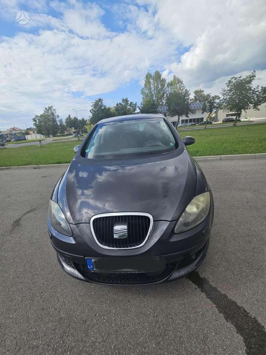 Melns SEAT Toledo 2005 Panevēža, ar dzinēja tilpumu 1.97 L un nobraukumu 228 tūkst. km par 800 €, foto 6 vietnē AUTOMOTO.COM.LV