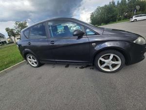 Melns SEAT Toledo 2005 Panevēža, ar dzinēja tilpumu 1.97 L un nobraukumu 228 tūkst. km par 800 €, foto 7 vietnē AUTOMOTO.COM.LV