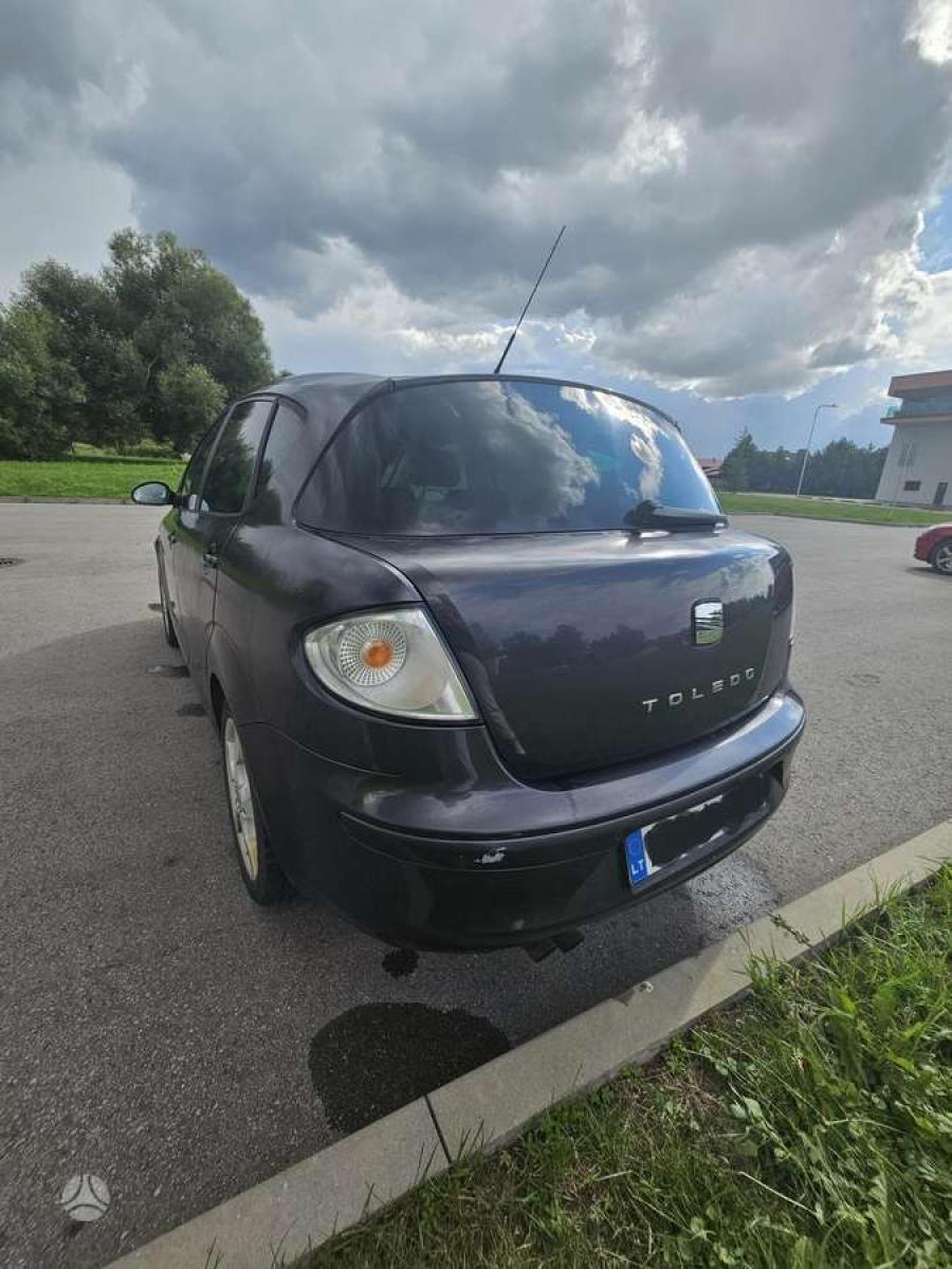 Melns SEAT Toledo 2005 Panevēža, ar dzinēja tilpumu 1.97 L un nobraukumu 228 tūkst. km par 800 €, foto 12 vietnē AUTOMOTO.COM.LV
