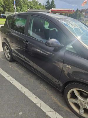Melns SEAT Toledo 2005 Panevēža, ar dzinēja tilpumu 1.97 L un nobraukumu 228 tūkst. km par 800 €, foto 21 vietnē AUTOMOTO.COM.LV