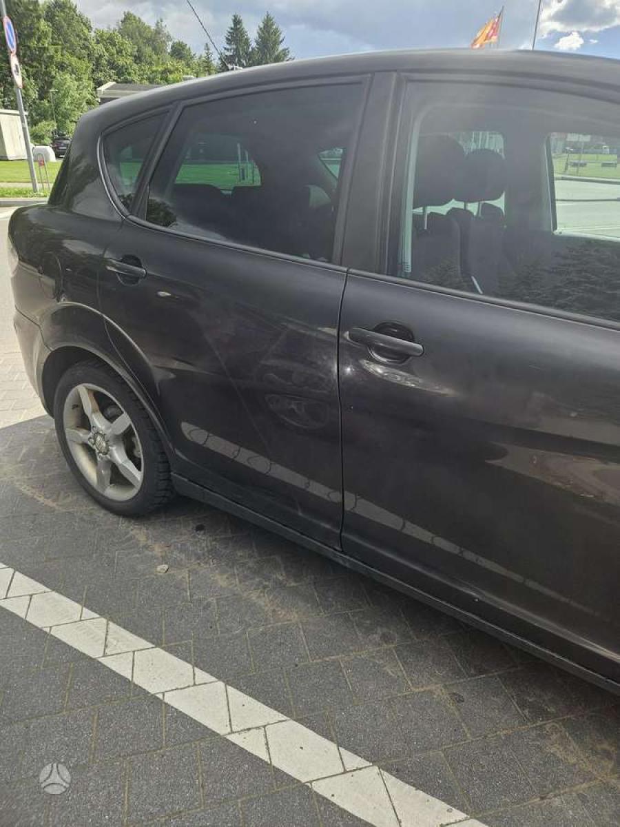 Melns SEAT Toledo 2005 Panevēža, ar dzinēja tilpumu 1.97 L un nobraukumu 228 tūkst. km par 800 €, foto 22 vietnē AUTOMOTO.COM.LV