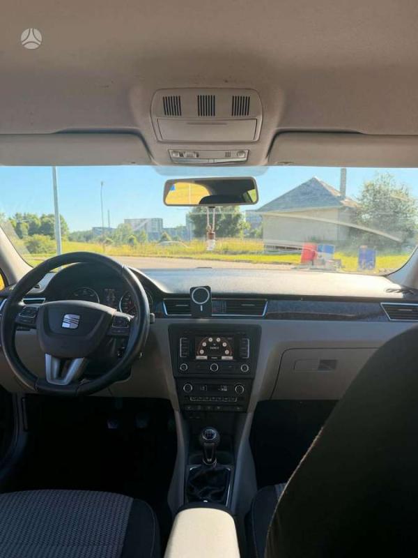 Black SEAT Toledo 2013 in Elektrenai, with an engine capacity of 1.60 L and mileage of 361 thousand km for 3450 €, photo 1 on AUTOMOTO.COM.LV