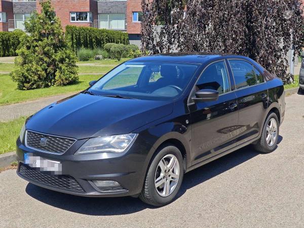 Black SEAT Toledo 2015 in Kaunas, with an engine capacity of 1.60 L and mileage of 252 thousand km for 3850 €, photo 1 on AUTOMOTO.COM.LV