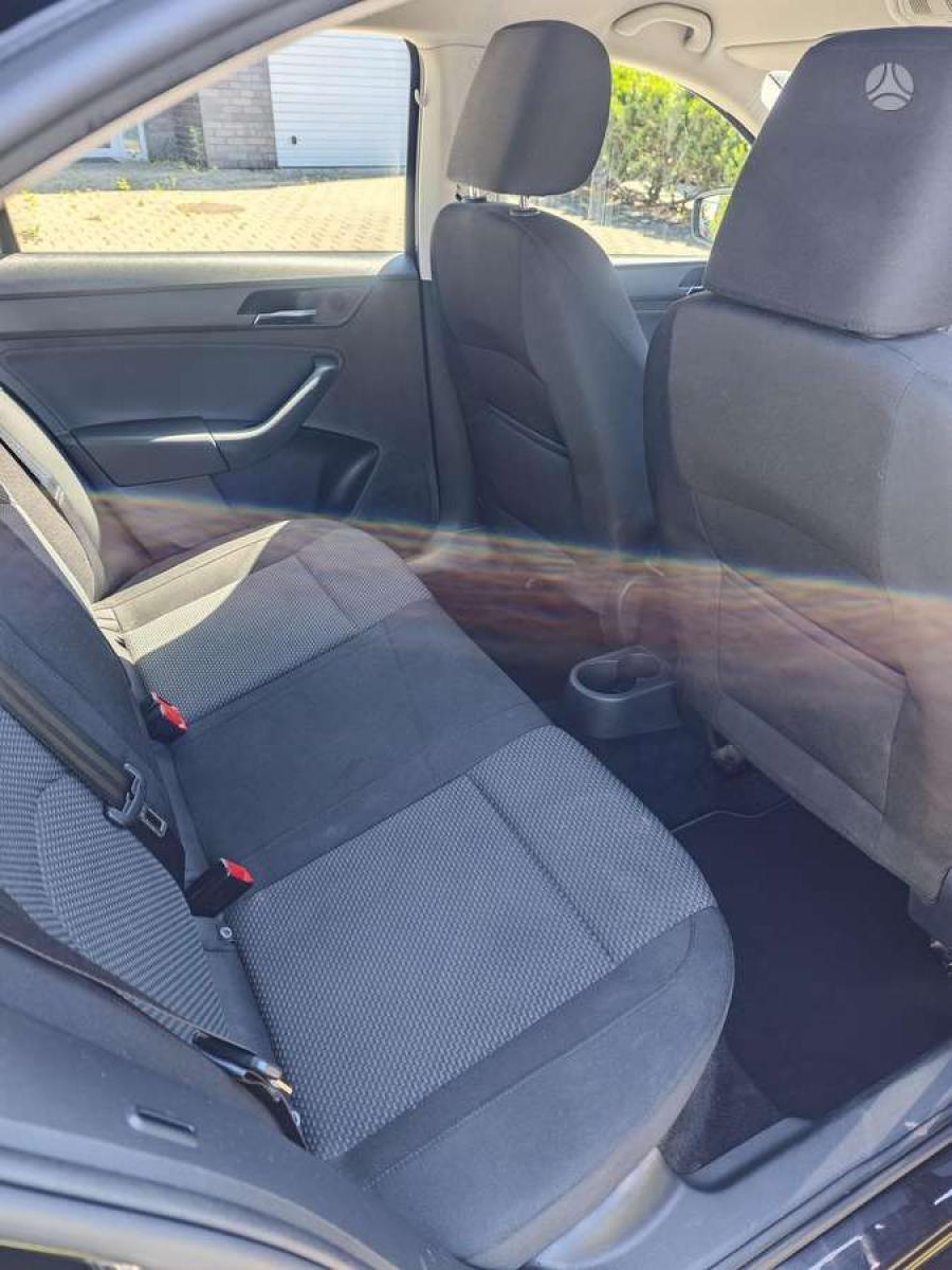 Melns SEAT Toledo 2015 Kauņa, ar dzinēja tilpumu 1.60 L un nobraukumu 252 tūkst. km par 3850 €, foto 9 vietnē AUTOMOTO.COM.LV