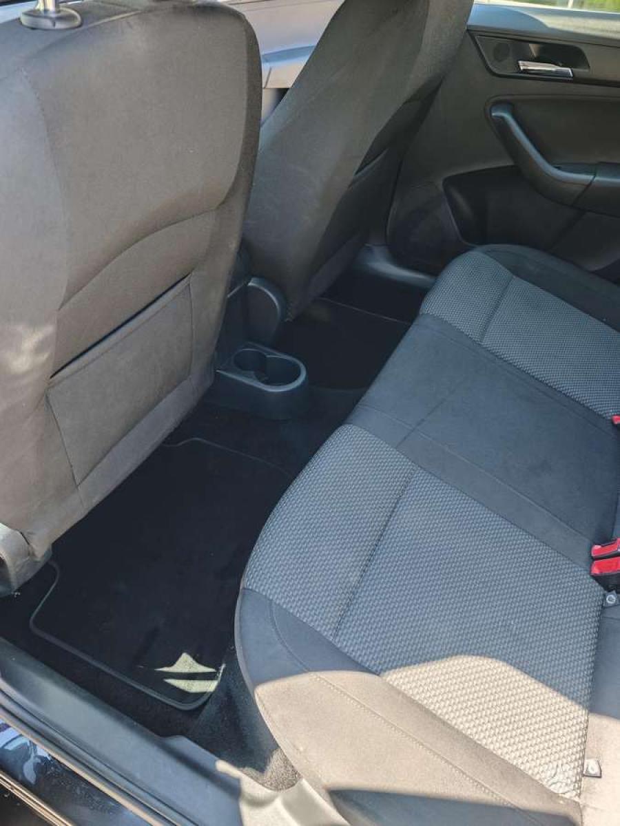 Melns SEAT Toledo 2015 Kauņa, ar dzinēja tilpumu 1.60 L un nobraukumu 252 tūkst. km par 3850 €, foto 10 vietnē AUTOMOTO.COM.LV