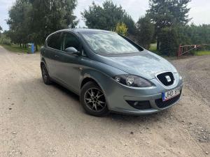 Blue SEAT Toledo 2005 in Kaunas, with an engine capacity of 1.97 L and mileage of 321 thousand km for 750 €, photo 4 on AUTOMOTO.COM.LV