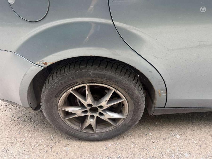 Blue SEAT Toledo 2005 in Kaunas, with an engine capacity of 1.97 L and mileage of 321 thousand km for 750 €, photo 10 on AUTOMOTO.COM.LV