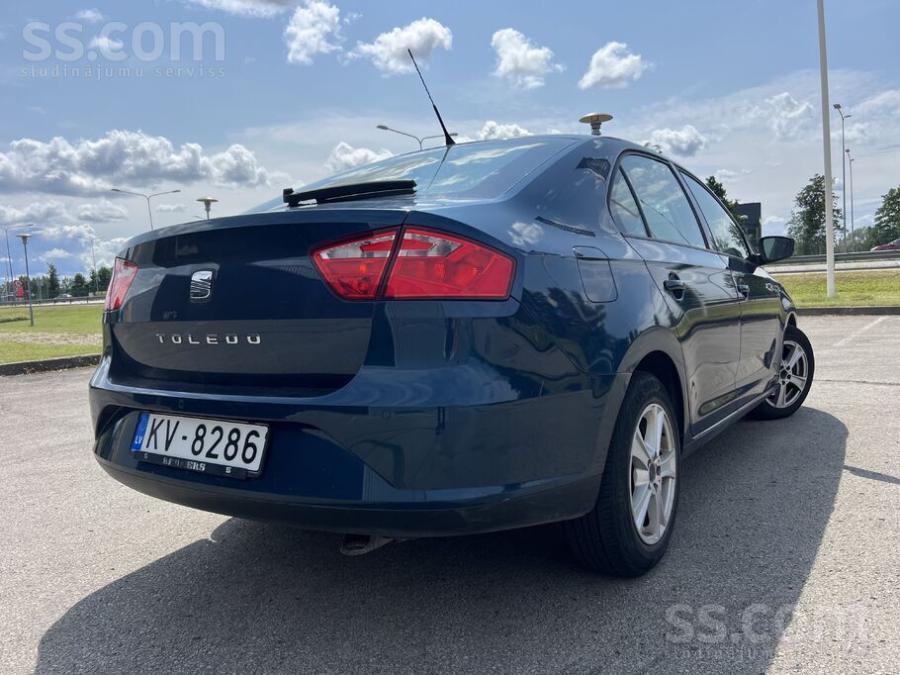 Zils SEAT Toledo 2013 Rīga, ar dzinēja tilpumu 1.60 L un nobraukumu 161 tūkst. km par 3950 €, foto 5 vietnē AUTOMOTO.COM.LV