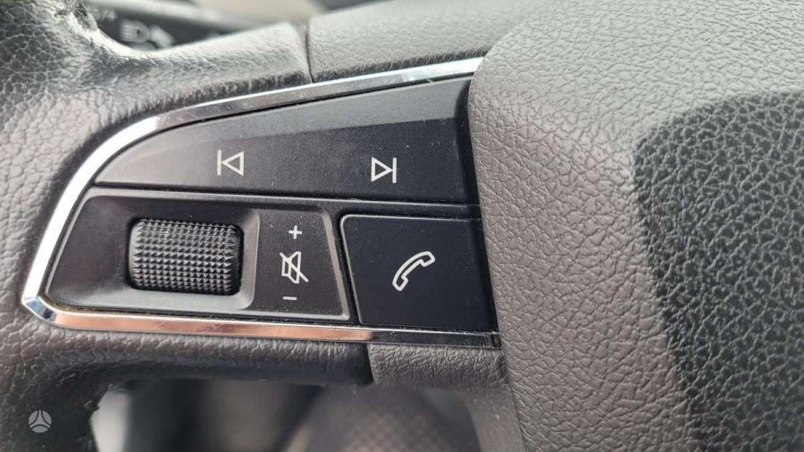 Blue SEAT Toledo 2015 in Radviliskis, with an engine capacity of 1.39 L and mileage of 125 thousand km for 5600 €, photo 16 on AUTOMOTO.COM.LV