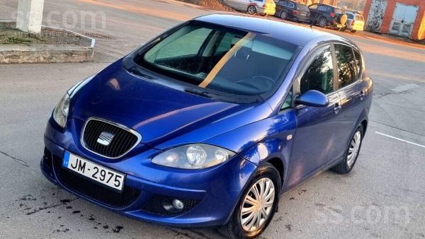 Blue SEAT Toledo 2005 in Cesis, with an engine capacity of 2.00 L and mileage of 342 thousand km for 1450 €, photo 1 on AUTOMOTO.COM.LV