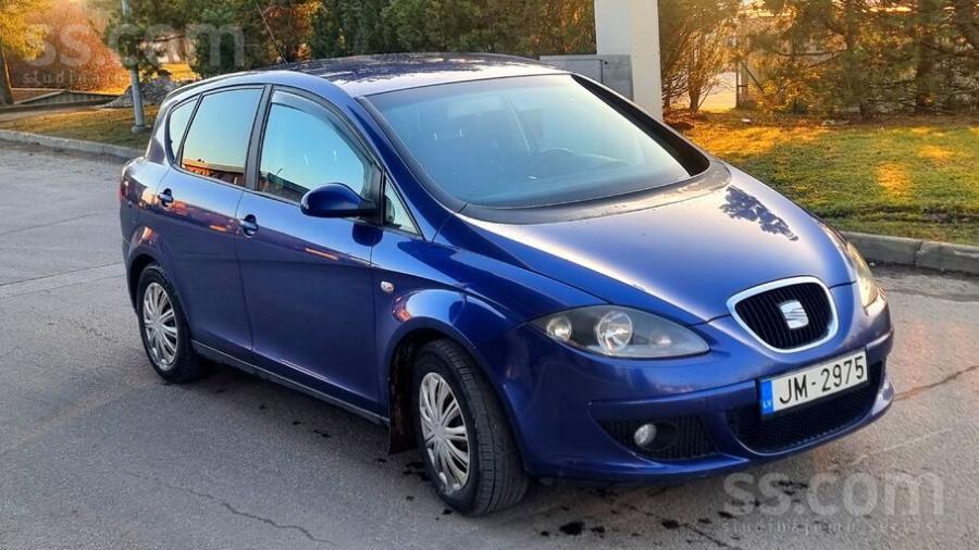 Blue SEAT Toledo 2005 in Cesis, with an engine capacity of 2.00 L and mileage of 342 thousand km for 1450 €, photo 4 on AUTOMOTO.COM.LV