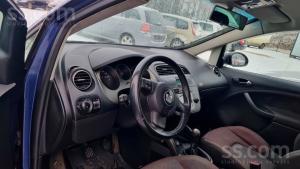 Blue SEAT Toledo 2005 in Cesis, with an engine capacity of 2.00 L and mileage of 342 thousand km for 1450 €, photo 11 on AUTOMOTO.COM.LV