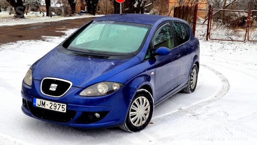 Blue SEAT Toledo 2005 in Cesis, with an engine capacity of 2.00 L and mileage of 342 thousand km for 1450 €, photo 16 on AUTOMOTO.COM.LV