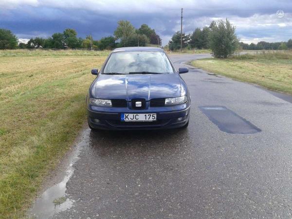 Zils SEAT Toledo 1999 Vilkaviškis, ar dzinēja tilpumu 2.32 L un nobraukumu 325 tūkst. km par 300 €, foto 3 vietnē AUTOMOTO.COM.LV