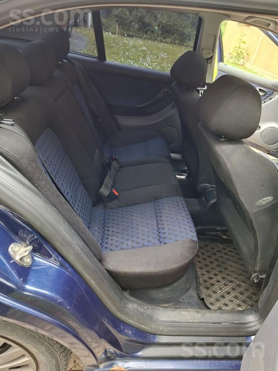 Zils SEAT Toledo 2000 Cēsis, ar dzinēja tilpumu 1.80 L un nobraukumu 230 tūkst. km par 620 €, foto 5 vietnē AUTOMOTO.COM.LV