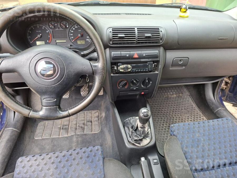 Zils SEAT Toledo 2000 Cēsis, ar dzinēja tilpumu 1.80 L un nobraukumu 230 tūkst. km par 620 €, foto 8 vietnē AUTOMOTO.COM.LV
