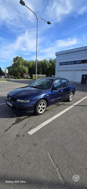 Blue SEAT Toledo 2000 in Klaipeda, with an engine capacity of 1.78 L and mileage of 190 thousand km for 1500 €, photo 3 on AUTOMOTO.COM.LV