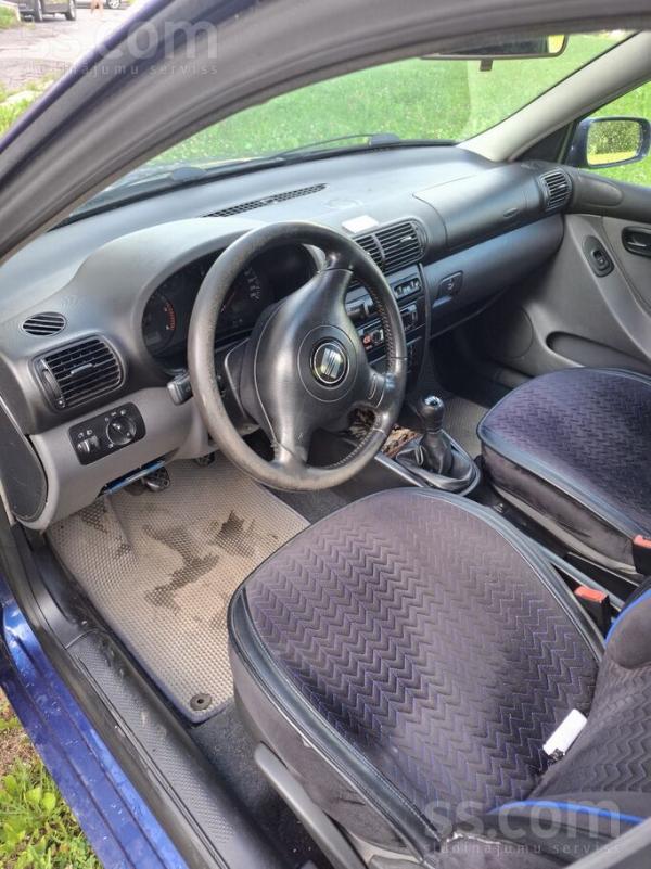 Zils SEAT Toledo 2003 Rīga, ar dzinēja tilpumu 1.90 L un nobraukumu 425 tūkst. km par 1400 €, foto 4 vietnē AUTOMOTO.COM.LV