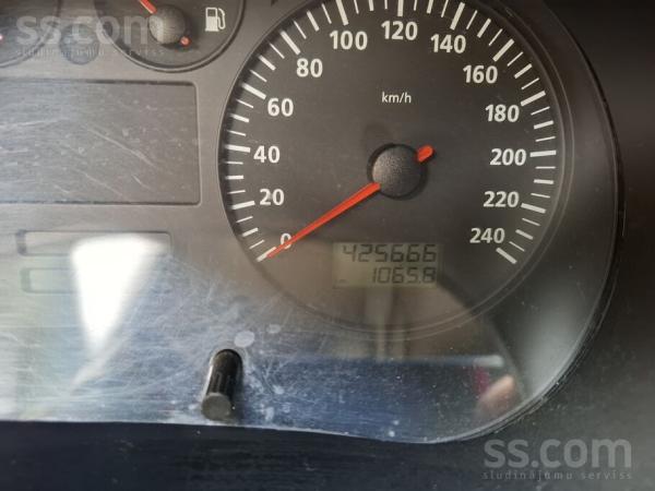Zils SEAT Toledo 2003 Rīga, ar dzinēja tilpumu 1.90 L un nobraukumu 425 tūkst. km par 1400 €, foto 5 vietnē AUTOMOTO.COM.LV