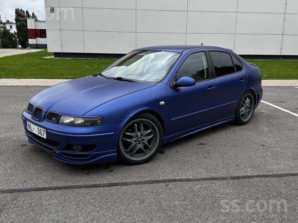 Blue SEAT Toledo 2004 in Riga, with an engine capacity of 2.30 L and mileage of 265 thousand km for 3500 €, photo 3 on AUTOMOTO.COM.LV