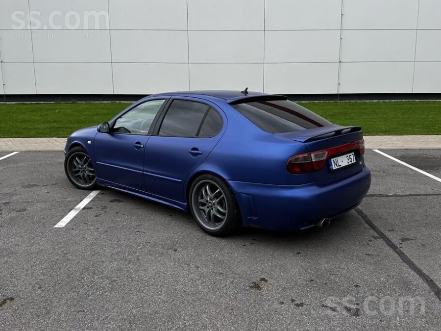 Blue SEAT Toledo 2004 in Riga, with an engine capacity of 2.30 L and mileage of 265 thousand km for 3500 €, photo 4 on AUTOMOTO.COM.LV