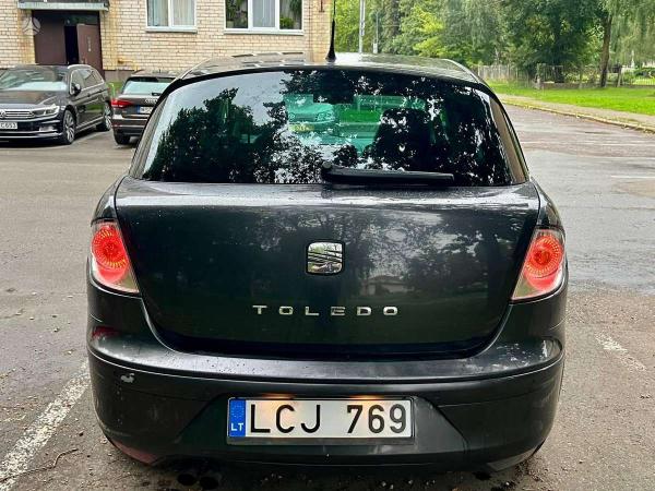 Brown SEAT Toledo 2005 in Panevezys, with an engine capacity of 1.97 L and mileage of 228 thousand km for 1200 €, photo 6 on AUTOMOTO.COM.LV