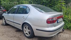 Brūns SEAT Toledo 2003 Rīga, ar dzinēja tilpumu 2.30 L un nobraukumu 268 tūkst. km par 1290 €, foto  vietnē AUTOMOTO.COM.LV