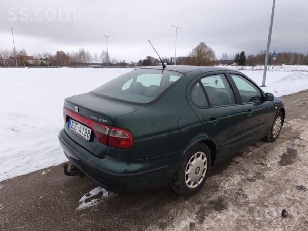 Zaļš SEAT Toledo 2002 Ogre, ar dzinēja tilpumu 1.90 L un nobraukumu 393 tūkst. km par 600 €, foto 3 vietnē AUTOMOTO.COM.LV