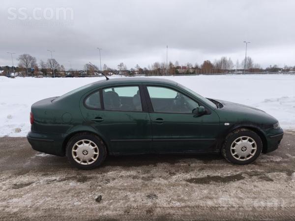 Zaļš SEAT Toledo 2002 Ogre, ar dzinēja tilpumu 1.90 L un nobraukumu 393 tūkst. km par 600 €, foto 5 vietnē AUTOMOTO.COM.LV