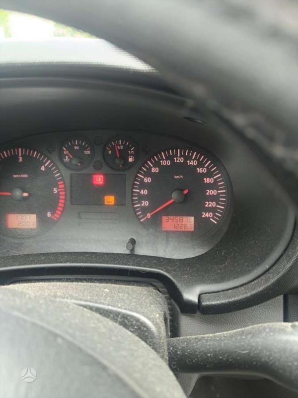 Green SEAT Toledo 2003 in Kaunas, with an engine capacity of 1.90 L and mileage of 341 thousand km for 550 €, photo 3 on AUTOMOTO.COM.LV