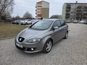 Pelēks SEAT Toledo 2004 Ventspils, ar dzinēja tilpumu 2.00 L un nobraukumu 229 tūkst. km par 1500 €, foto  vietnē AUTOMOTO.COM.LV