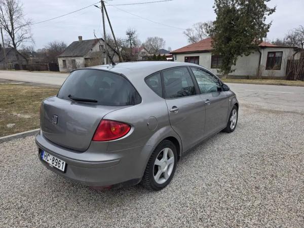Pelēks SEAT Toledo 2004 Ventspils, ar dzinēja tilpumu 2.00 L un nobraukumu 229 tūkst. km par 1500 €, foto 6 vietnē AUTOMOTO.COM.LV