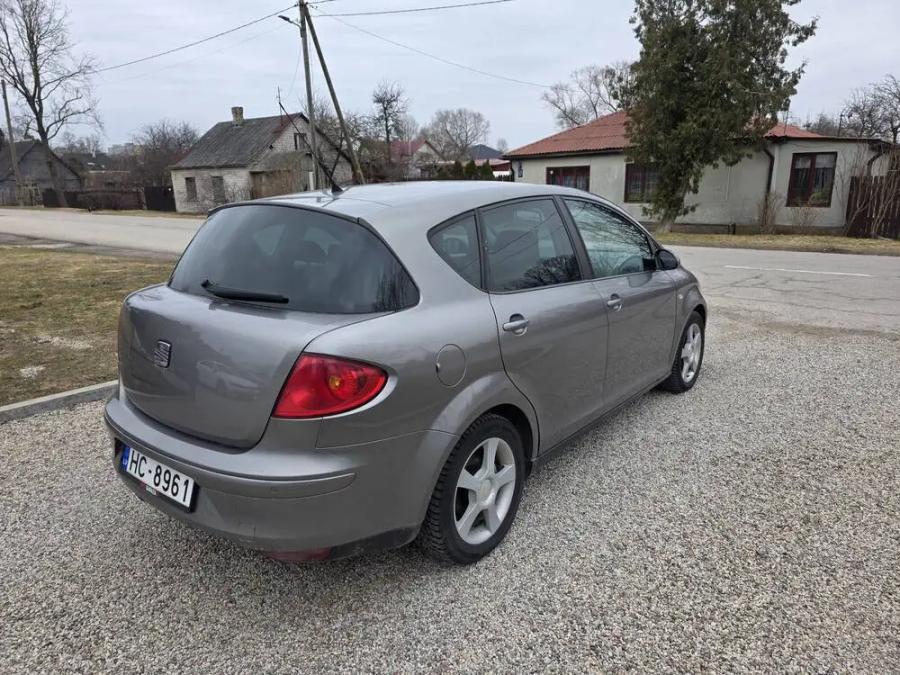 Pelēks SEAT Toledo 2004 Ventspils, ar dzinēja tilpumu 2.00 L un nobraukumu 229 tūkst. km par 1500 €, foto 7 vietnē AUTOMOTO.COM.LV