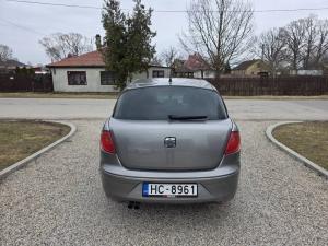 Pelēks SEAT Toledo 2004 Ventspils, ar dzinēja tilpumu 2.00 L un nobraukumu 229 tūkst. km par 1500 €, foto 8 vietnē AUTOMOTO.COM.LV