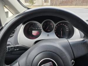 Pelēks SEAT Toledo 2004 Ventspils, ar dzinēja tilpumu 2.00 L un nobraukumu 229 tūkst. km par 1500 €, foto 12 vietnē AUTOMOTO.COM.LV